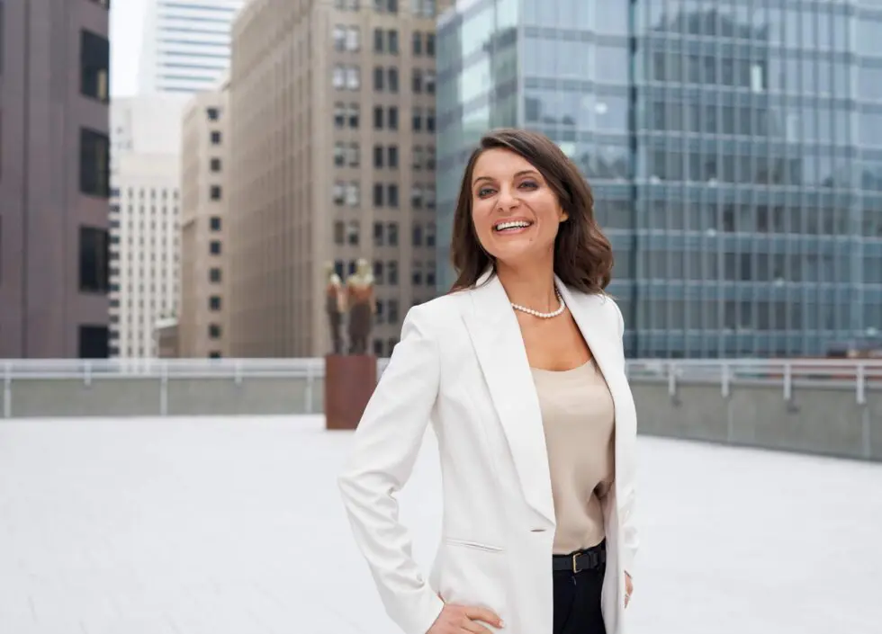 How to Pose for Professional Headshots (Updated 2023) | HeadShots Inc