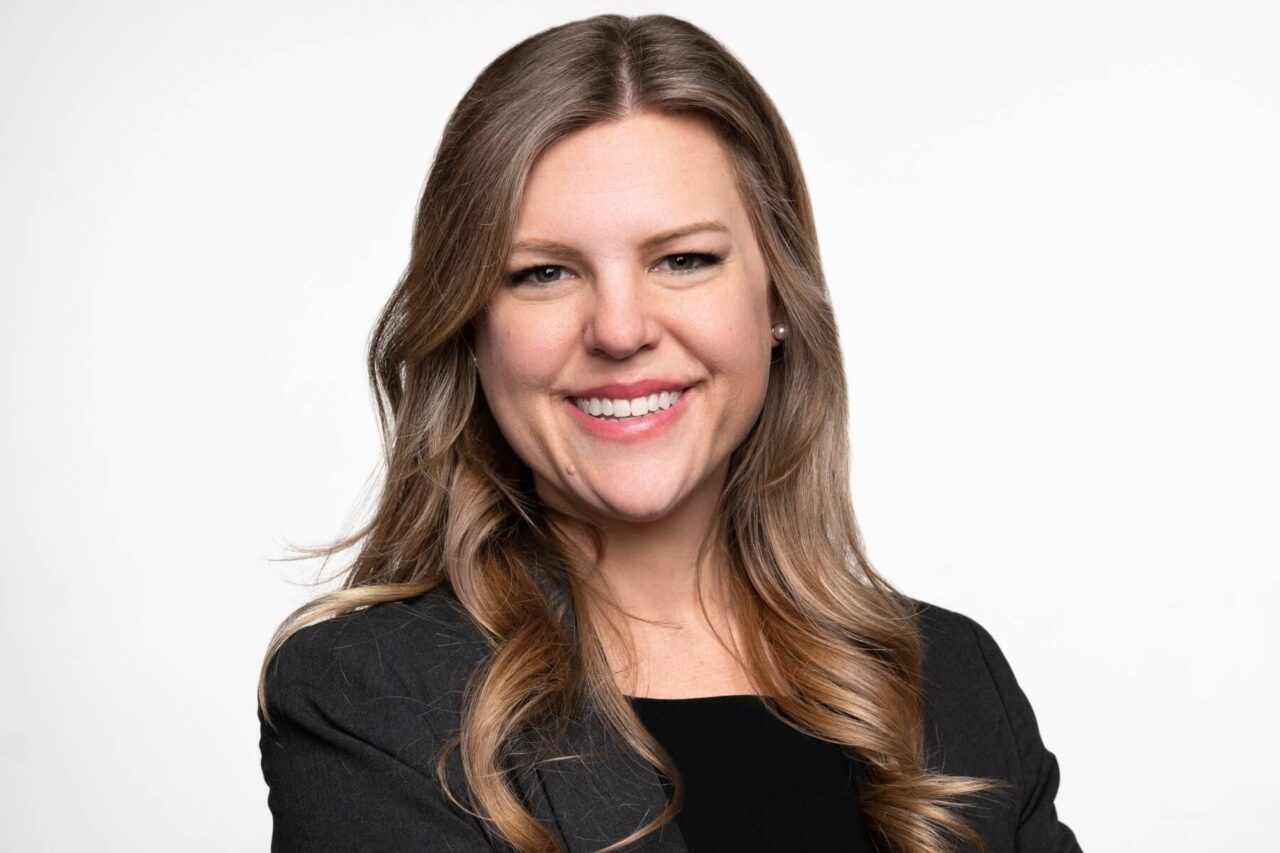 Best Professional Headshots March 2023 | HeadShots Inc