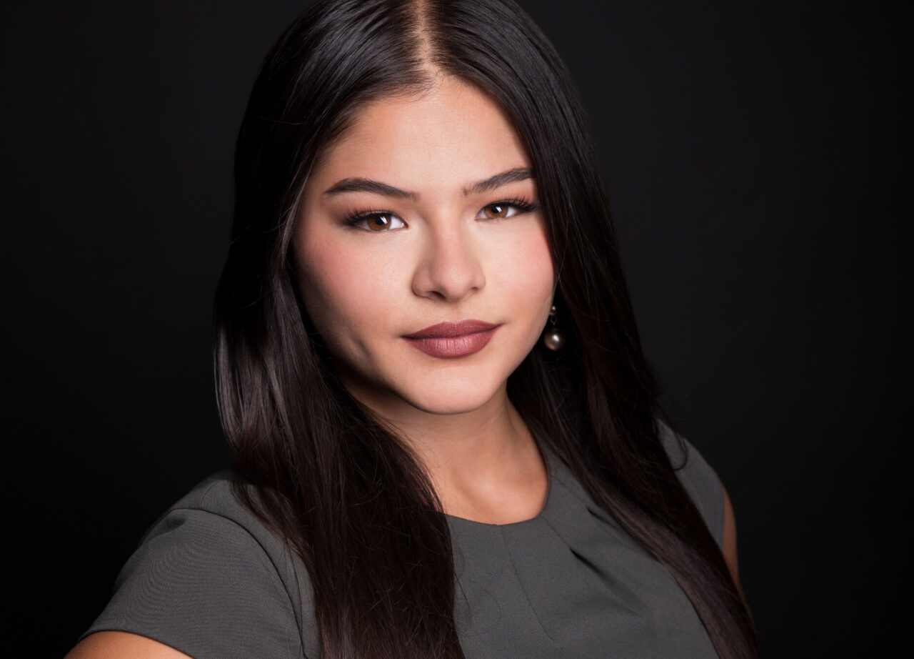 What Colors Are Best For Professional Headshots | HeadShots Inc