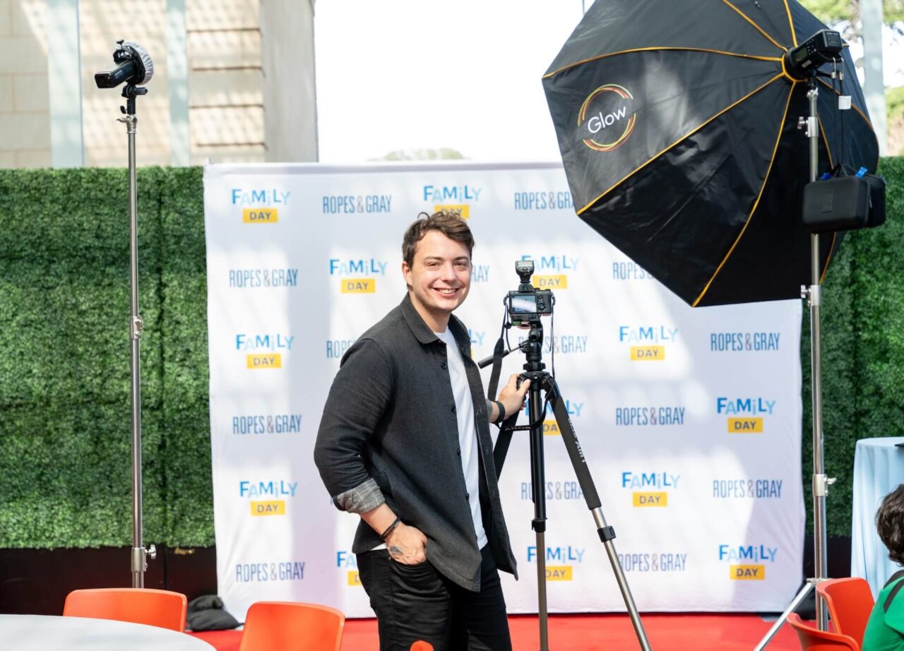 Professional Headshot Booths for Events | HeadShots Inc