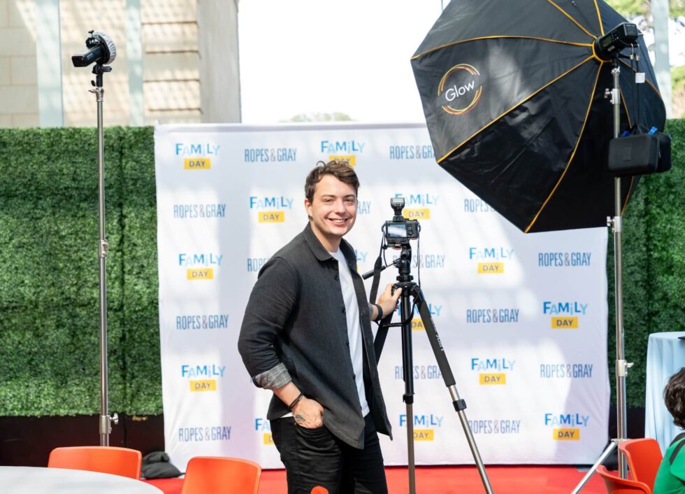 Professional Headshot Booths for Events | HeadShots Inc