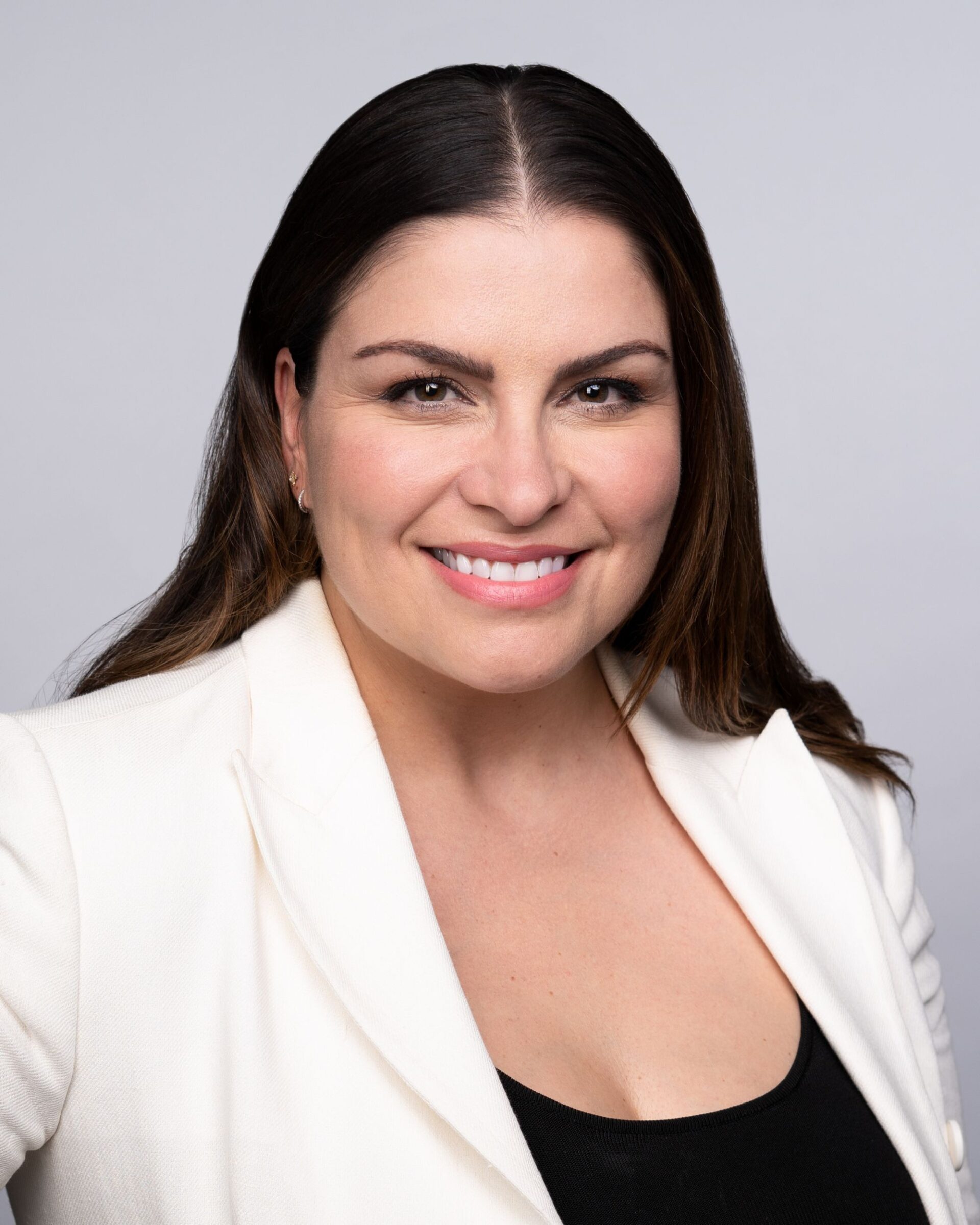 Professional Headshots & Brand Photography | HeadShots Inc